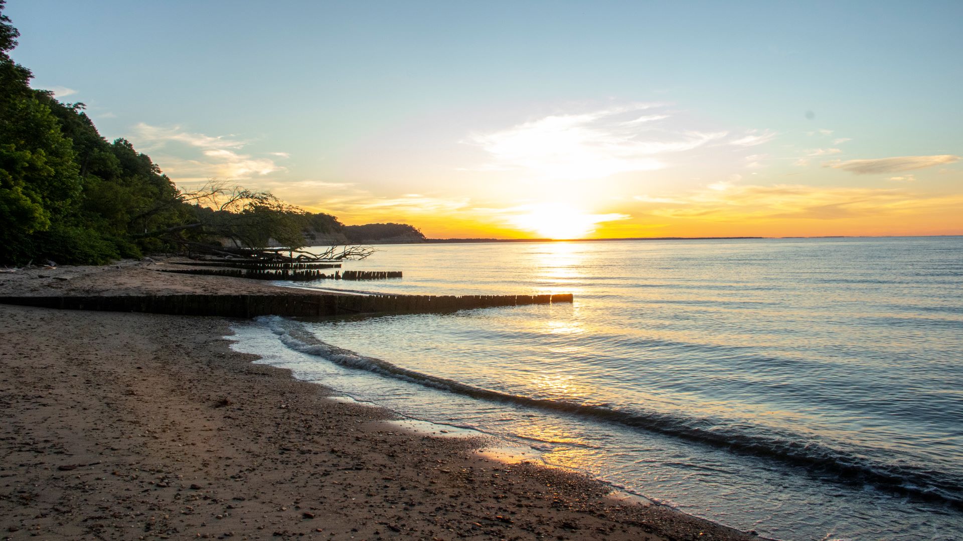 Cliffs Overlook & Potomac River Beachfront - Stratford Hall Historic ...